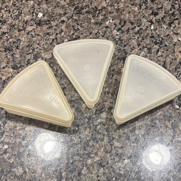 Tupperware | Kitchen | Tupperware Pie Slice Keepers Set Of 3 | Poshmark